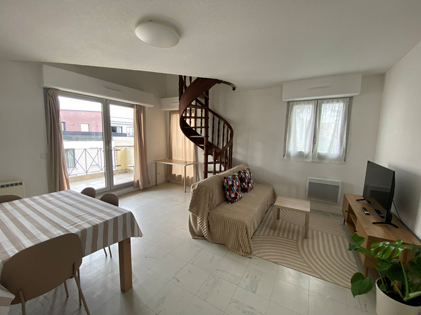 NOISY LE GRAND - DUPLEX F2 - MEUBLE - ASL Immobilier